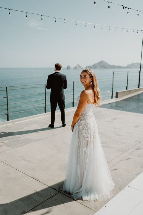 Beth & Ryan: A Sophisticated Wedding In Los Cabos With Fabulous Details